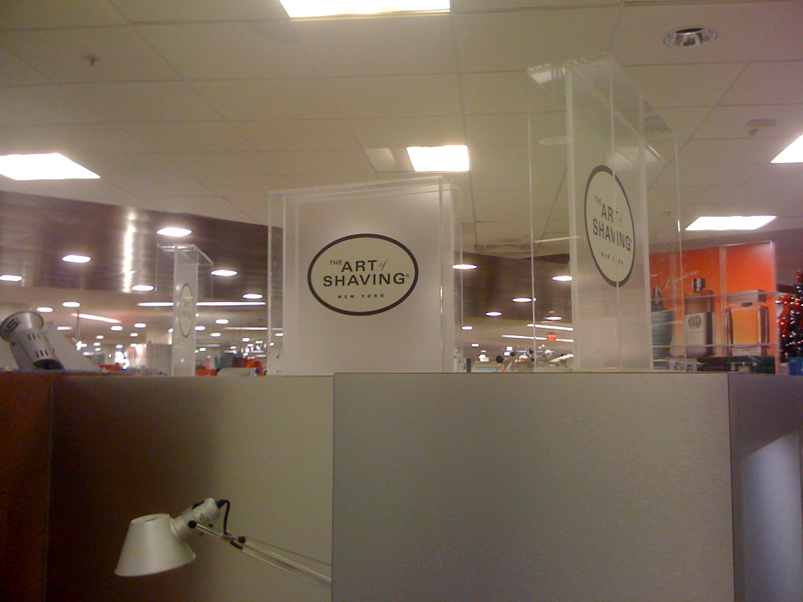 Custom Vinyl Decal Display - Graphic Images