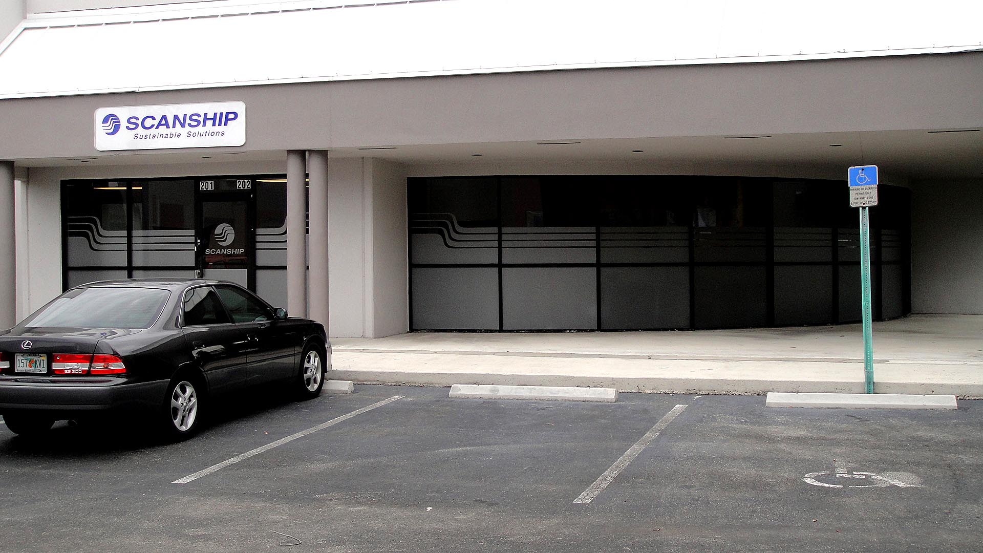 Custom Window Decals, Vinyl Window Decals - Graphic Images