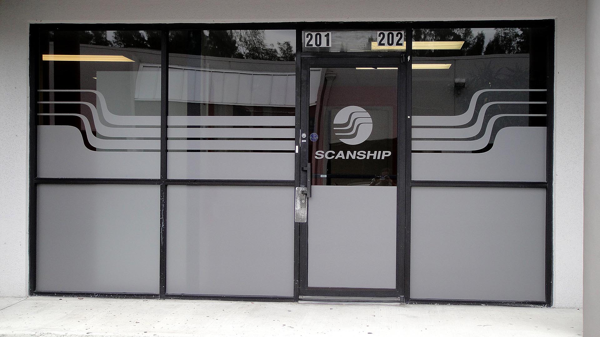 Custom Window Decals, Vinyl Window Decals - Graphic Images